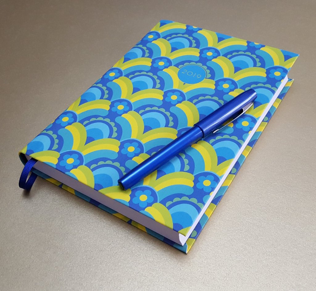 The new diary. Paperchase A5 Diary, Day to a Page review. | Fountain ...