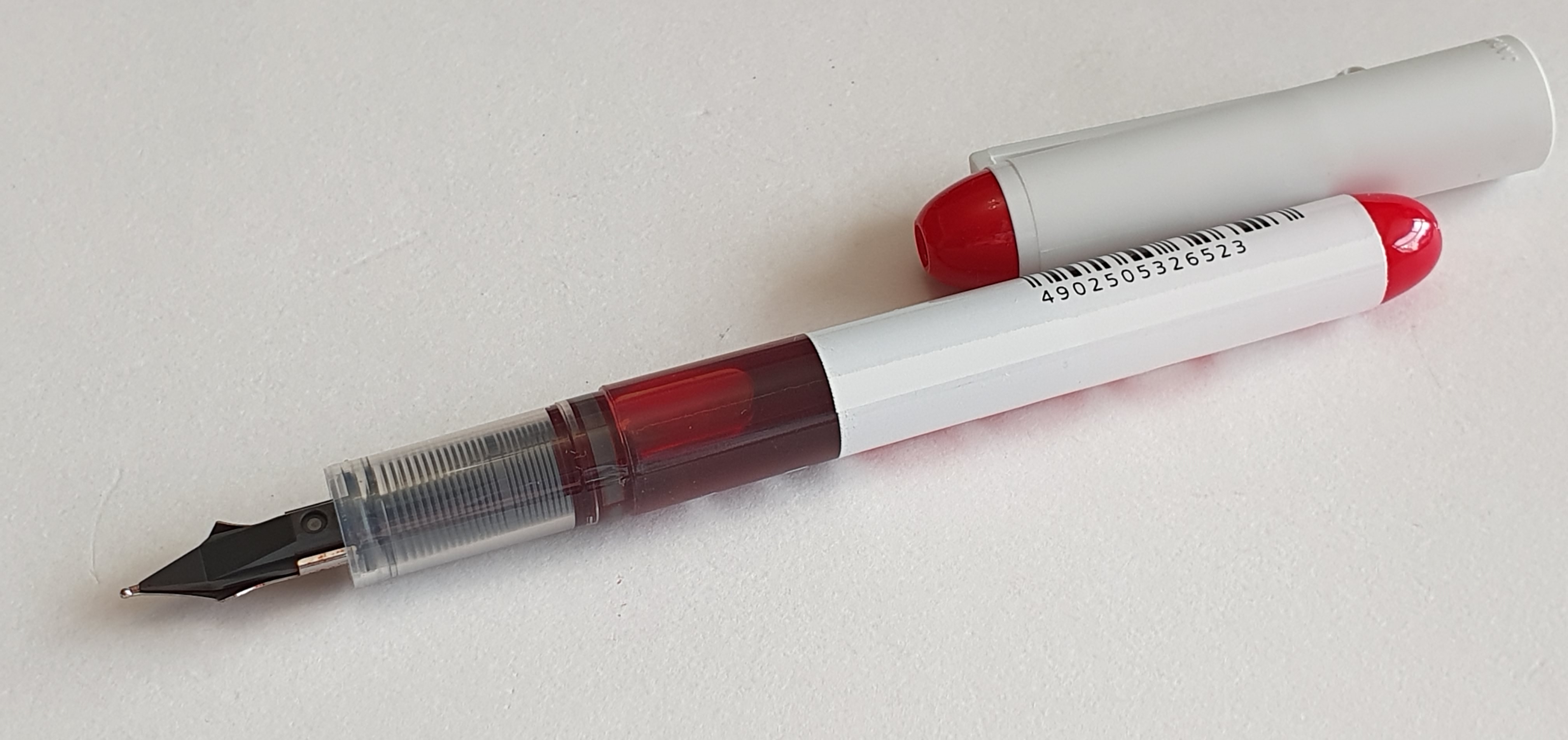 A look at the Pilot V disposable fountain pen and how to refill one ...