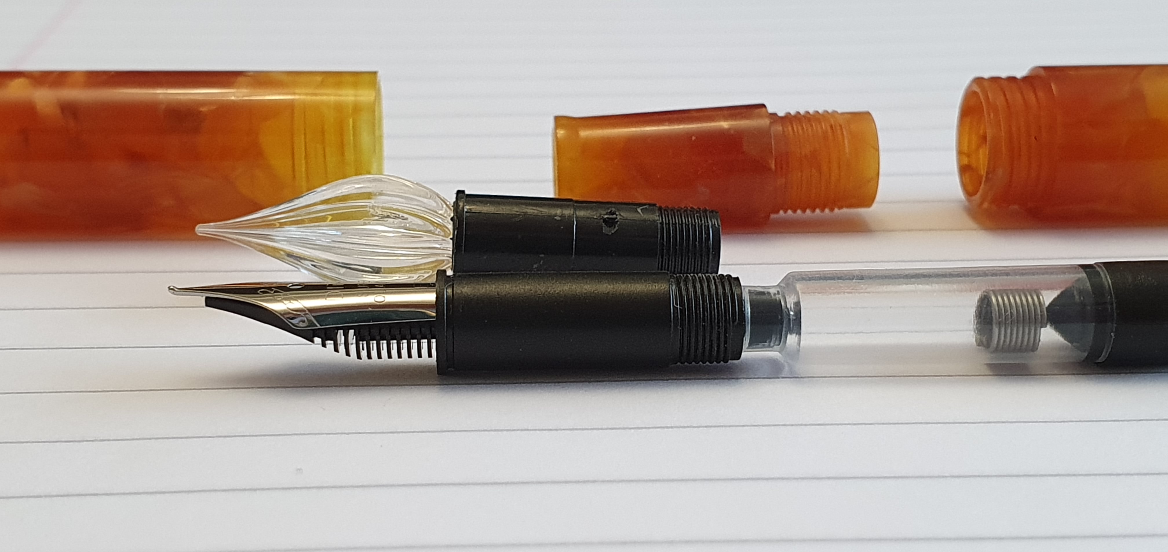 Going for a dip with the Moonman glass nib pen. | Fountain pen blog